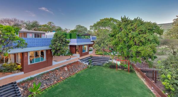 Saffronstays Playground - Uran