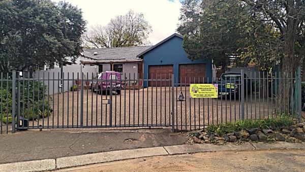 Anri Guesthouse Heuwelsig - Bloemfontein
