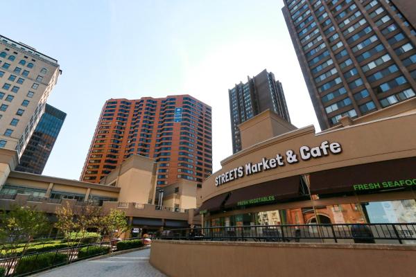Convention Center Apartments Free Indoor Parking - Baltimore, MD