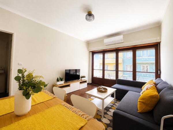 Lx Factory Apartment-lisbon Style-spacious & Bright-congress Centre - Lisboa