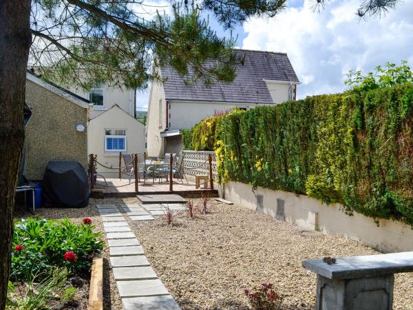 Sonny Cottage - Wales