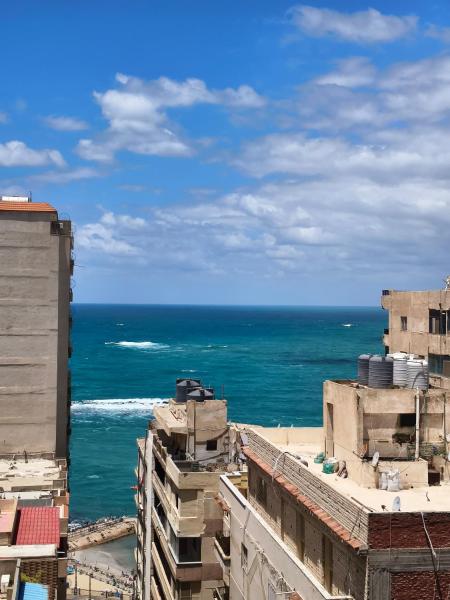 Floor 15 Tower Marina - 3 Bad Rooms - Alexandria