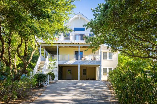 Walk To Beach With Private Pool In The Heart Of Duck - Duck, NC