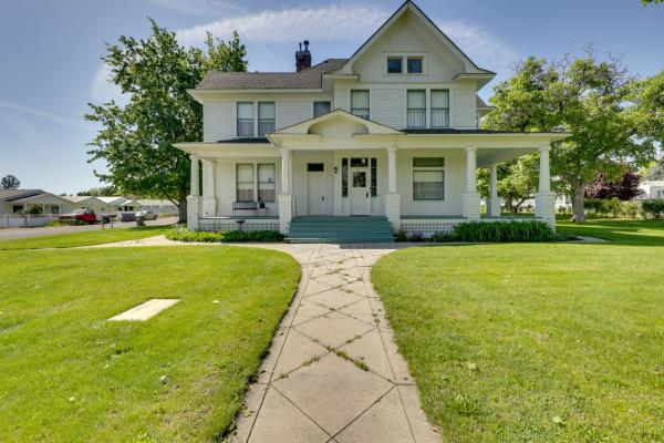 2 Mi To River: Historic Clarkston Home W/ Views! - Lewiston, ID
