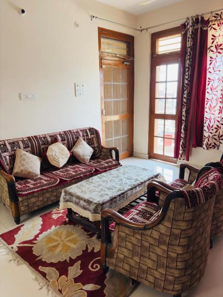 Trilok Retreat Homestay Near Rishikesh 2bhk - 리시케시