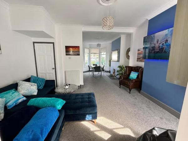 Coastal House Opposite Beach Sleeps 6 Pet Friendly - Kent