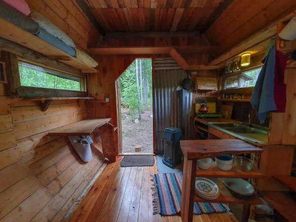 Rustic Cabin On Off-grid Homestead - Hedemora