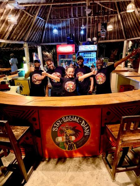 Stay Social Diani - Backpackers & Social Hub - Diani Beach