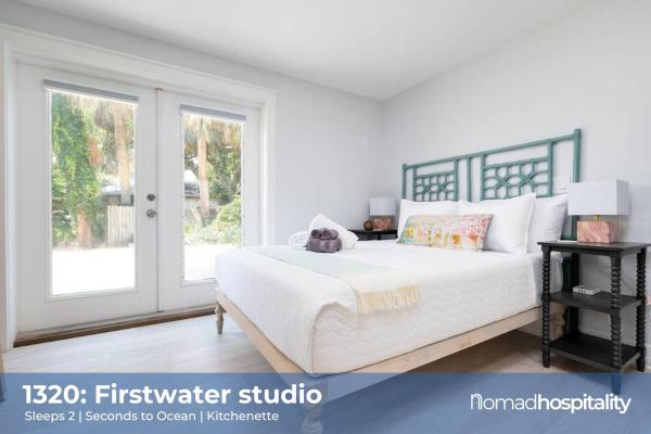 Be A Nomad - Stylish Studio Steps From The Ocean! - Jacksonville Beach, FL