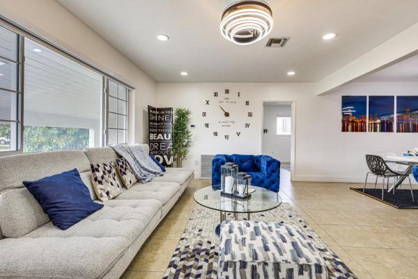 2 Mi To Hard Rock Stadium: Home W/ Hot Tub! - Miramar, FL
