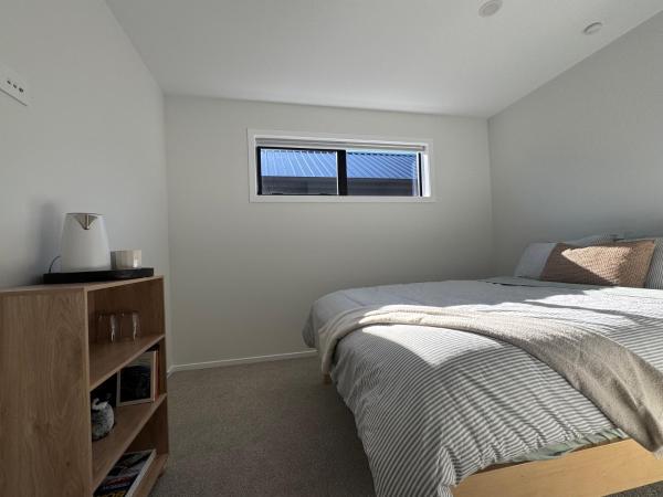 A Remarkable Retreat- Private Room In Sunny Hanleys Farm - Queenstown, New Zealand