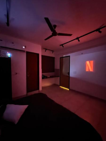 Pixel By Homezype Homes- Home Theatre Scheme 78 - 印多爾