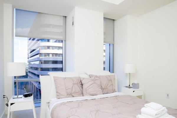 Arlington Fully Furnished Apartments In Crystal City - Washington, D.C.