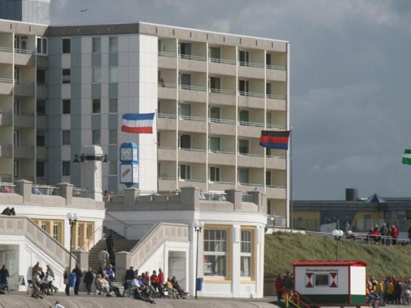 Holiday Apartment With 1 Bedroom - Borkum