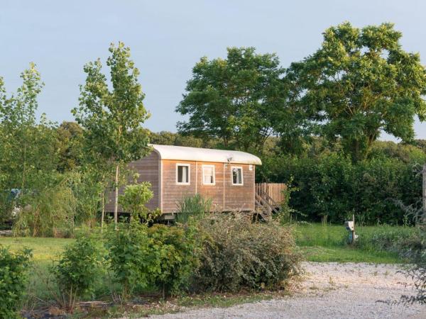 Roulotte Avec Animaux Admis - 4 Pers. - Api-1-52-2780 - Loir-et-Cher
