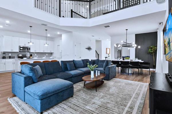 Family 5br Villa W Pool & Theatre Reunion Village - Florida