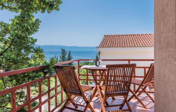 2 Bedroom Pet Friendly Apartment In Njivice - Njivice