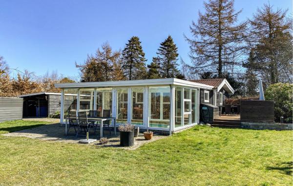 Amazing Home In Græsted - Denmark