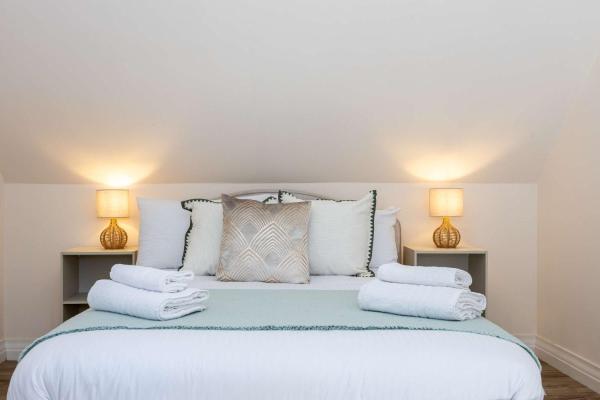 The Hale Abode- 1 Bed Gated Parking & Close To Man Airport - Knutsford