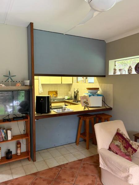 1 Bed Garden Flat - Hibberdene