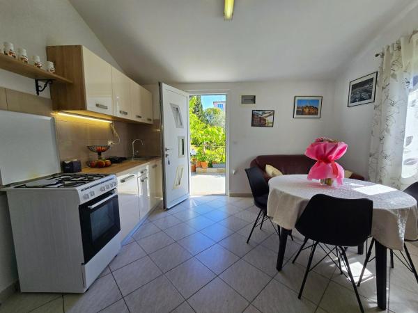 Garden - Two Bedroom Apartment - Rovinj