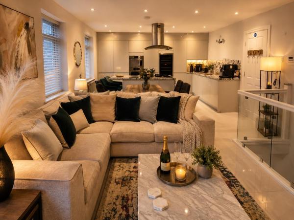 Racecourse Luxury Stay Walk 2 City Centre Includes Parking - Chester