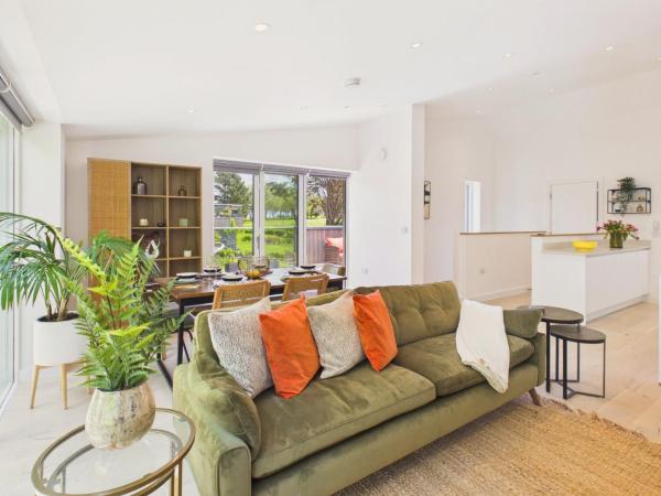 Luxury Eco Home Near Beach, Golf & Coastal Walks - St Mawes