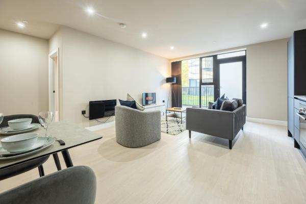 Modern 1 Bed Apt Near Birmingham Airport & Nec - Birmingham