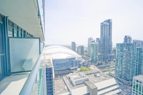 The Diamond 3bd 2ba Luxury Stay Cn Tower, Mtcc Steps Away - Toronto
