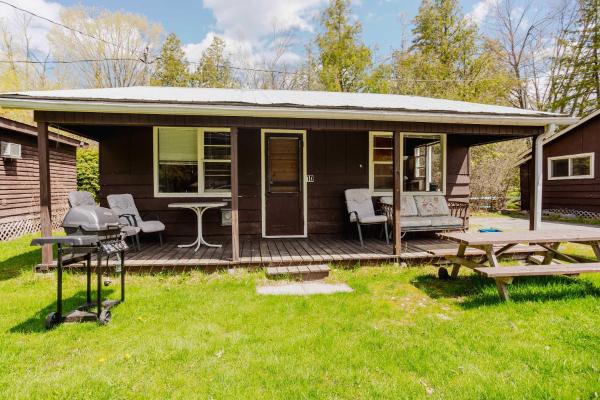 Ambleside - 2-bedroom Cottage #10 - Kawartha Lakes