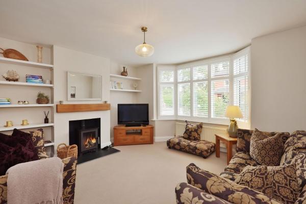 Spacious Free Parking 5 Mins From City Centre - Hereford