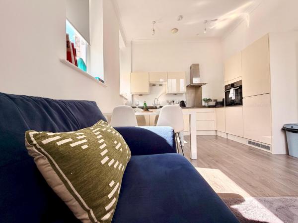 Windemere Terrace Liverpool 2 Bed Wifiparking - Pass The Keys - Wirral