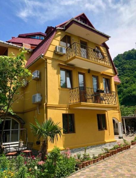 Deluxe Family Stay Near The Beach - Batumi