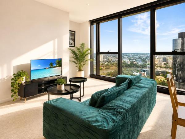 Cbd Luxury 2b W Parking Sky View - Spring Hill