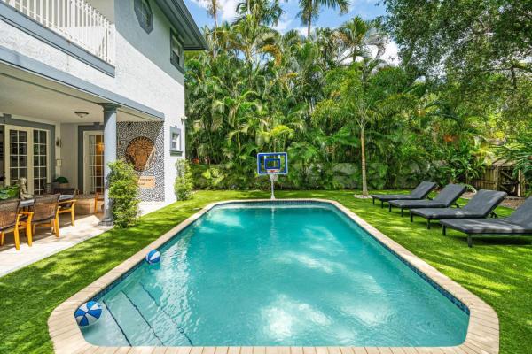 6br Miami Shores Lush Green Spacious Villa - Miami, FL