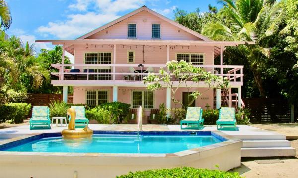 Beachfront Bungalow-pool & Oceanfront-views-golf - Belize