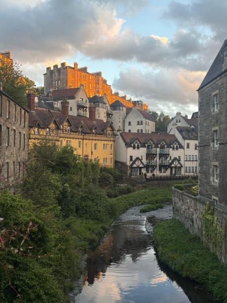 Charming Old Schoolhouse Apartment In Dean Village - Édimbourg