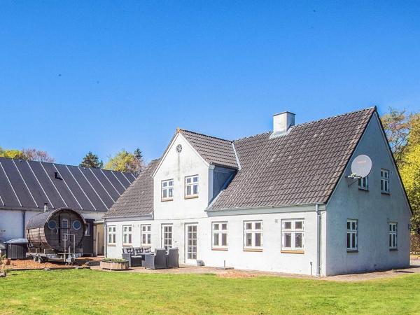 14 Person Holiday Home In Ribe - Ribe