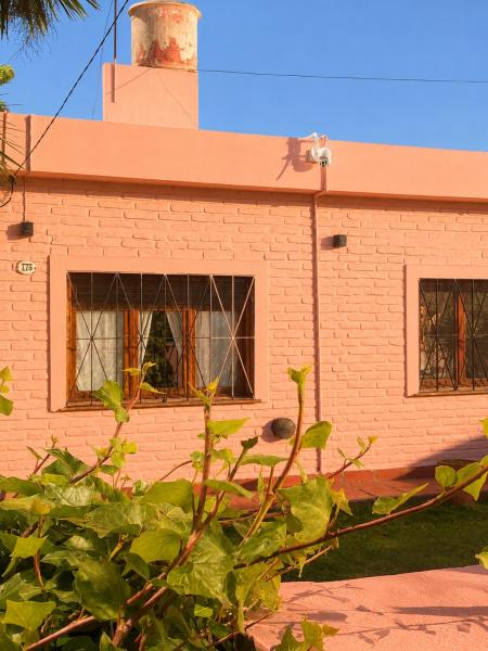 Encantadora Y Espaciosa Casa A Dos Cuadras De Laguna Chascomús - Chascomús