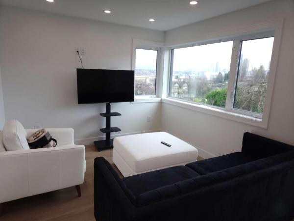 Stylish Vancouver Townhouse 2br Family-friendly Comfort - University Canada West