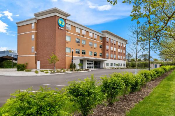 Tru By Hilton Middleburg Heights Cleveland Airport - Berea, OH