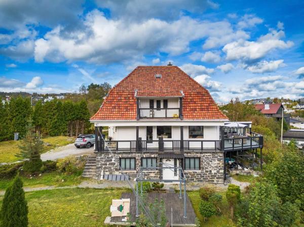 Arya Villa - Bergen, Niederlande