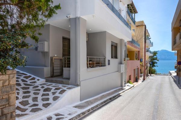 Kitron Blue Seaside Luxury Apartment - Agios Nikolaos