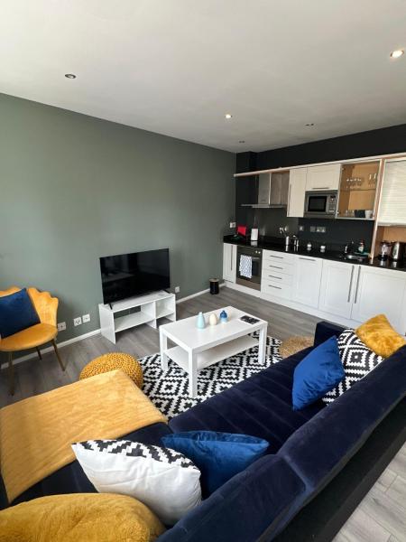 Central Brighton Gem Steps From The Lanes & Beach Short & Extended Stay - By Nestora Stays Ltd - Brighton