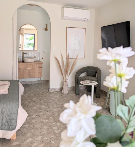 La Parenthèse Provençale, Cozy Studio Avec Jacuzzi - Avignon