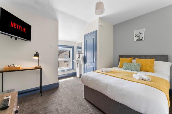 Shanklin Holiday Hotel - Blackpool