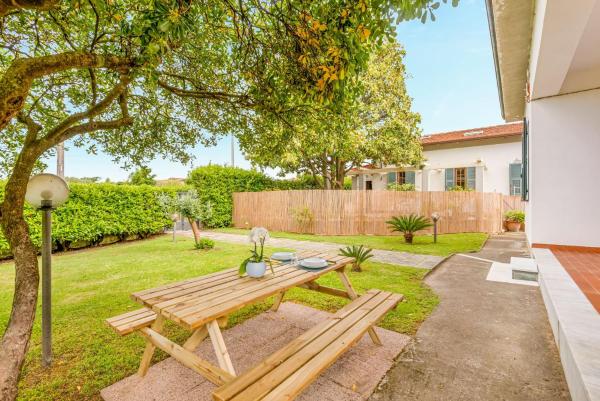 Cà Rina & Felice - Casa Vacanze Con Giardino E Parcheggio Vicino Al Mare - Pet Friendly - Carrara