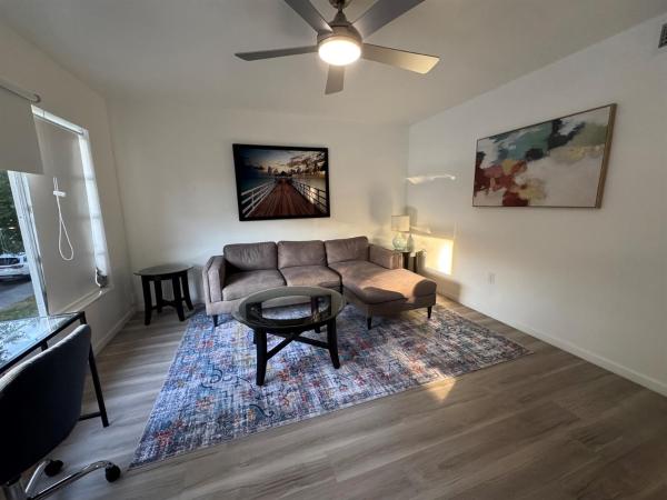 Location Lake Eola View 1 Bedroom Condo - Winter Park, FL