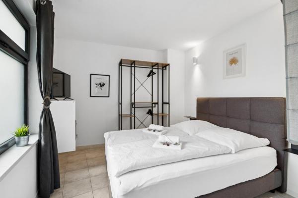 Andriss - Travel & Work - 5 Br - Kitchen - Parking - Kaiserslautern