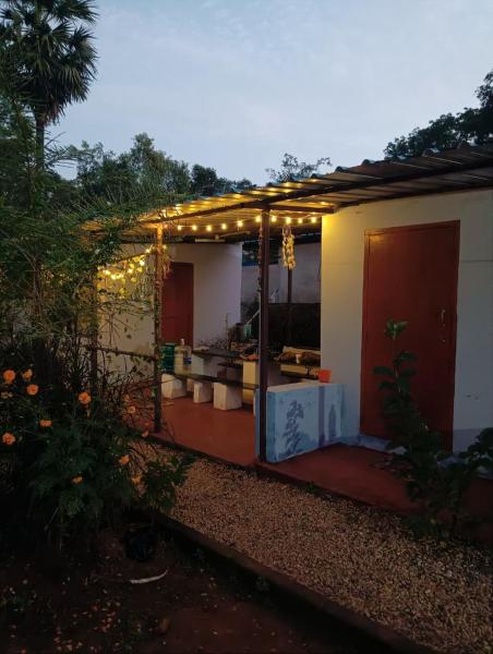 Rootscape Huts Hostel And Home Stay - Tamil Nadu